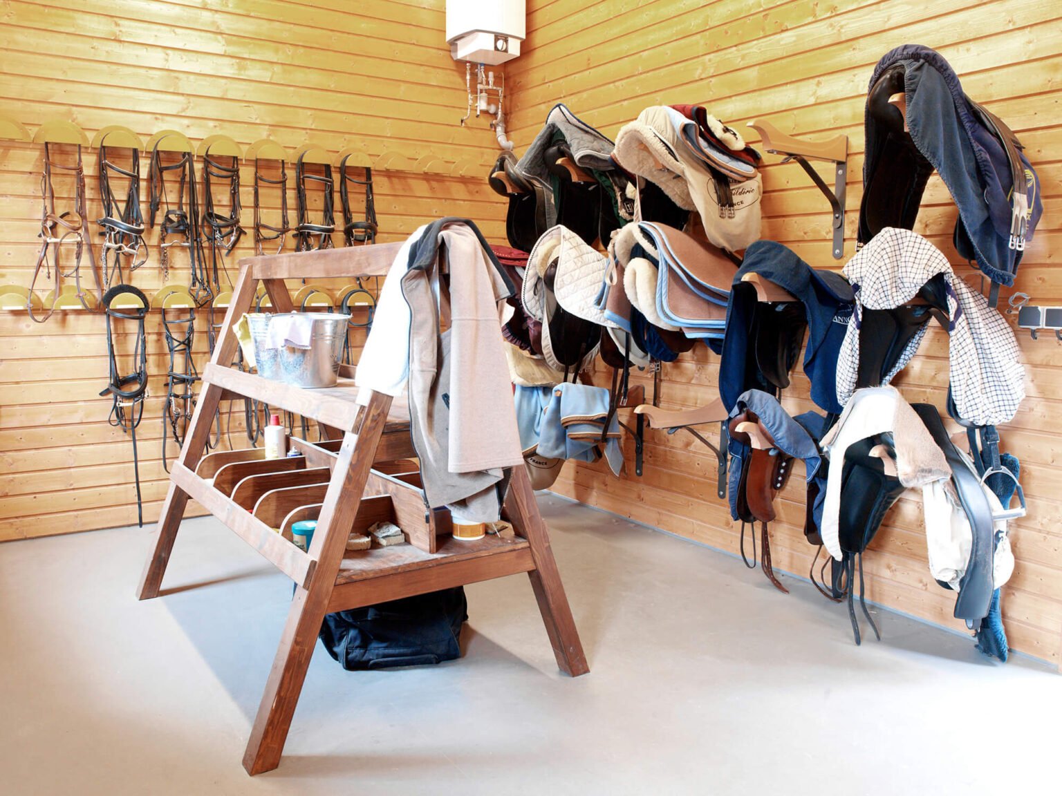 Dressuranlage am Genfer See | EQUUS DESIGN PLANUNG | Ostbevern